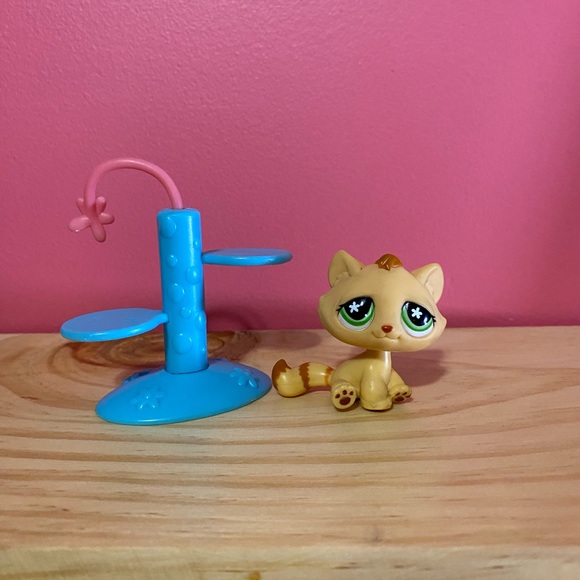 Littlest Pet Shop | Toys | Littlest Pet Shop Tabby Cat 747 Comes With ...